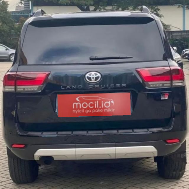 Mobil TOYOTA LAND CRUISER VX-300 GR SPORT 3.3L DIESEL AT 2021 - Mocil.id