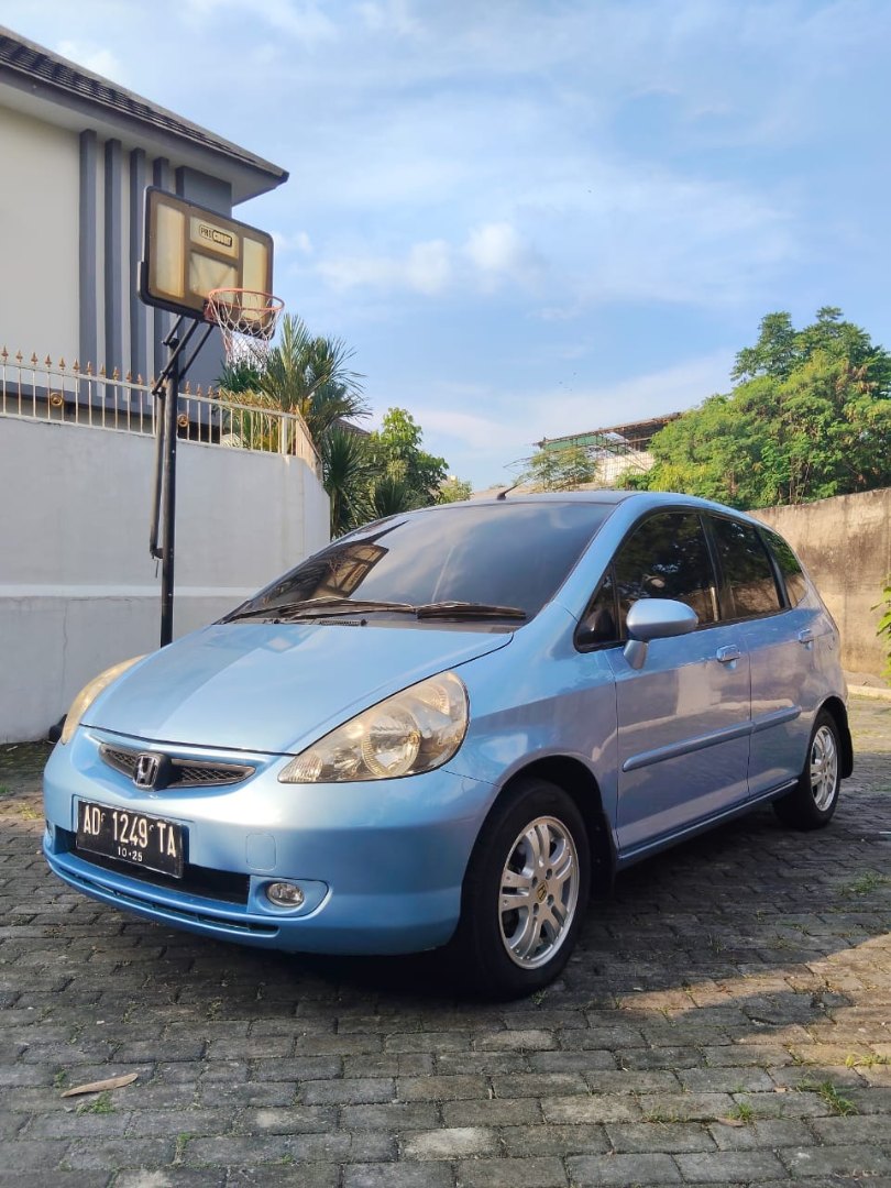 Mobil Jazz GD3 1.5 IDSI AT Tahun 2004 Matic - Mocil.id