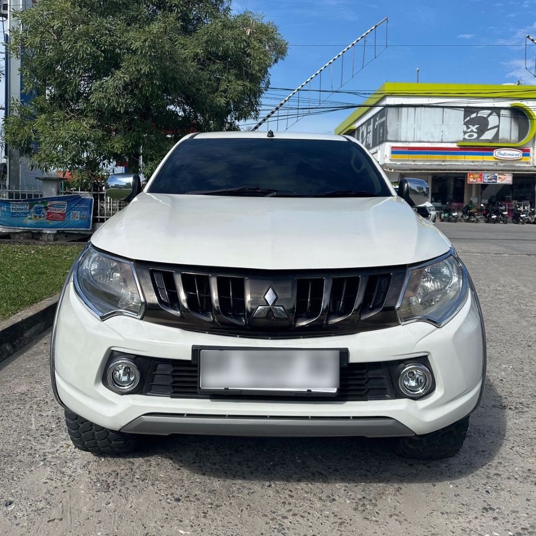 Mobil Mitsubishi Triton 2.4L GLS DC MT 2017 - Mocil.id