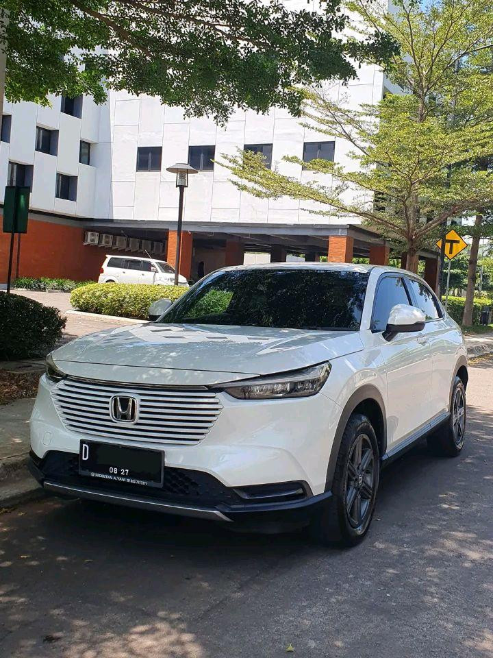 Mobil Honda HR-V 1.5L E Automatic 2022 - Mocil.id