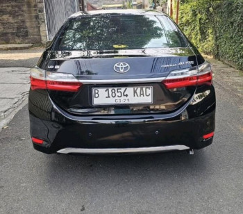 Mobil Toyota Corolla Altis 1.8L V Automatic 2017 - Mocil.id