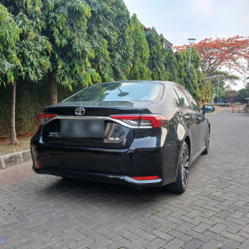 Mobil TOYOTA COROLA ALTIS V AT 2020 - Mocil.id