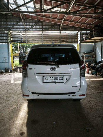 Mobil Daihatsu Xenia 1.3L R DLX Manual 2015 - Mocil.id