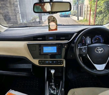 Mobil Toyota Corolla Altis 1.8L V Automatic 2017 - Mocil.id