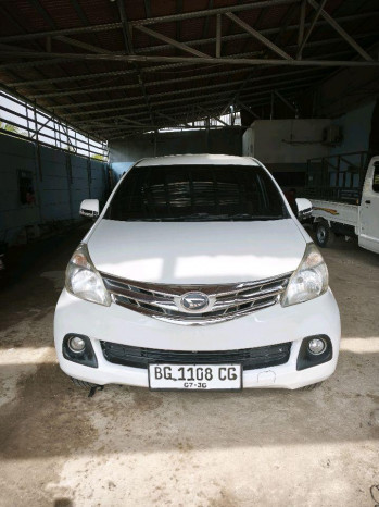 Mobil Daihatsu Xenia 1.3L R DLX Manual 2015 - Mocil.id