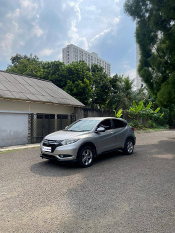 Mobil HONDA HR-V 1.5L S AT 2015 - Mocil.id