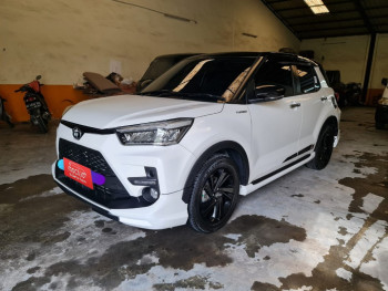 Mobil TOYOTA RAIZE 1.0L TURBO GR SPORT TWO TONE AT 2021 - Mocil.id