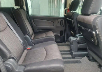 Mobil NISSAN SERENA 2.0L HWS AUTECH AT 2017 - Mocil.id