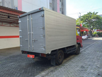 Mobil MITSUBISHI FUSO CANTER FE71 110PS ENGKEL BOX ALUMINIUM PINTU ...