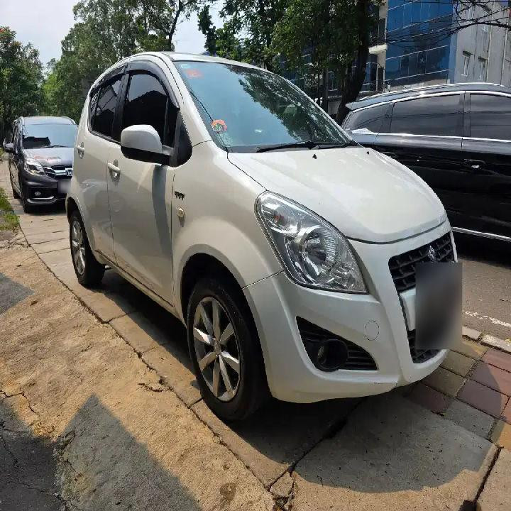 Mobil Suzuki Splash GL Automatic 2014 - Mocil.id